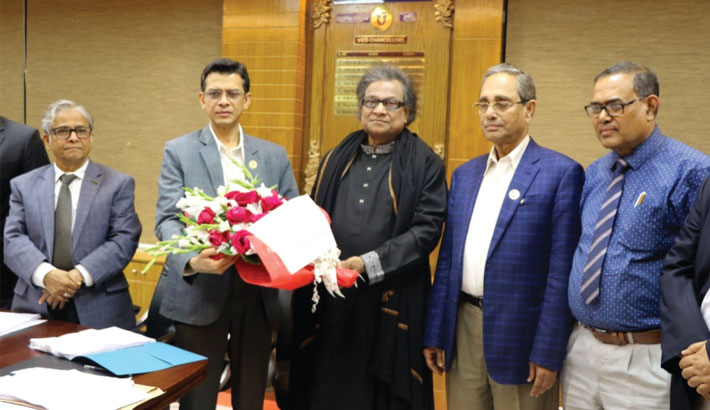 Education Secretary Md Mahbub Hossain Receives A Bouquet